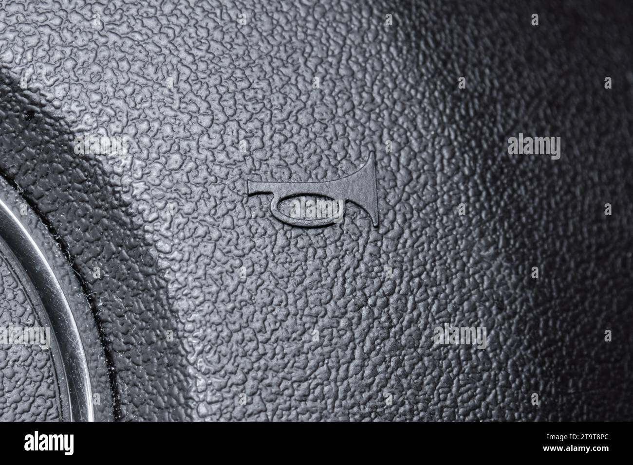 Car horn symbol hi-res stock photography and images - Alamy