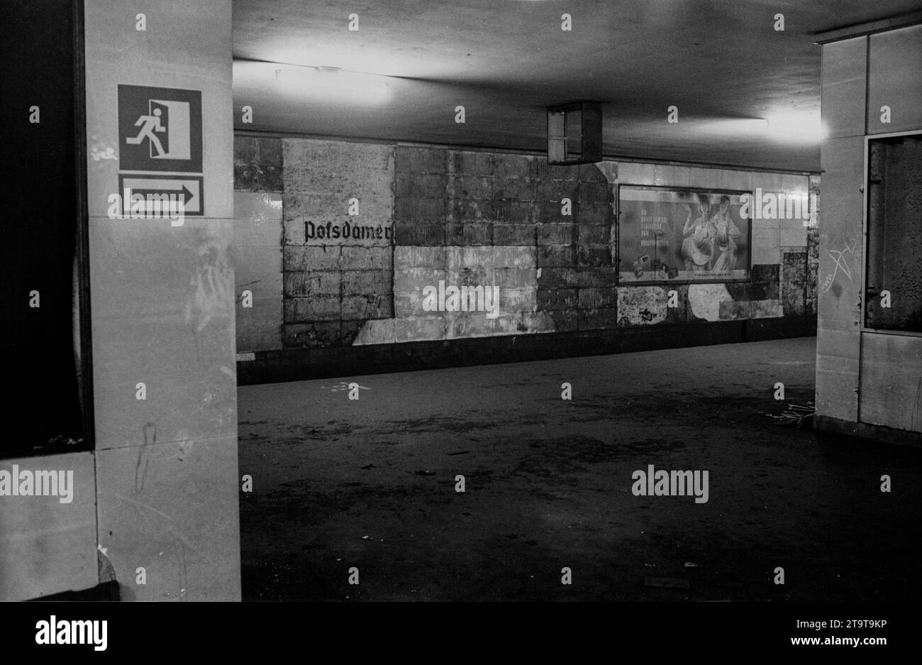 Geisterbahnhof Potsdamer Platz DDR, Berlin, 17.6.1990, S-Bahnhof ...