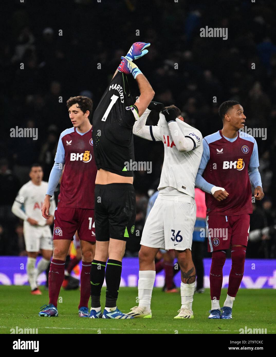 London, UK. 26th Nov, 2023. Emiliano Martinez, the goalkeeper of Aston ...