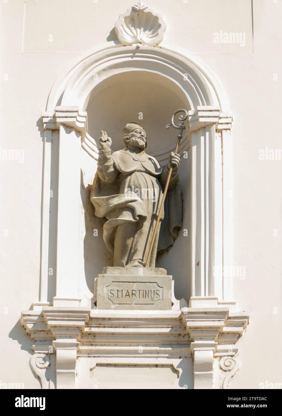 Statue of San Martinus (St Martin) upper left of entrance to San ...
