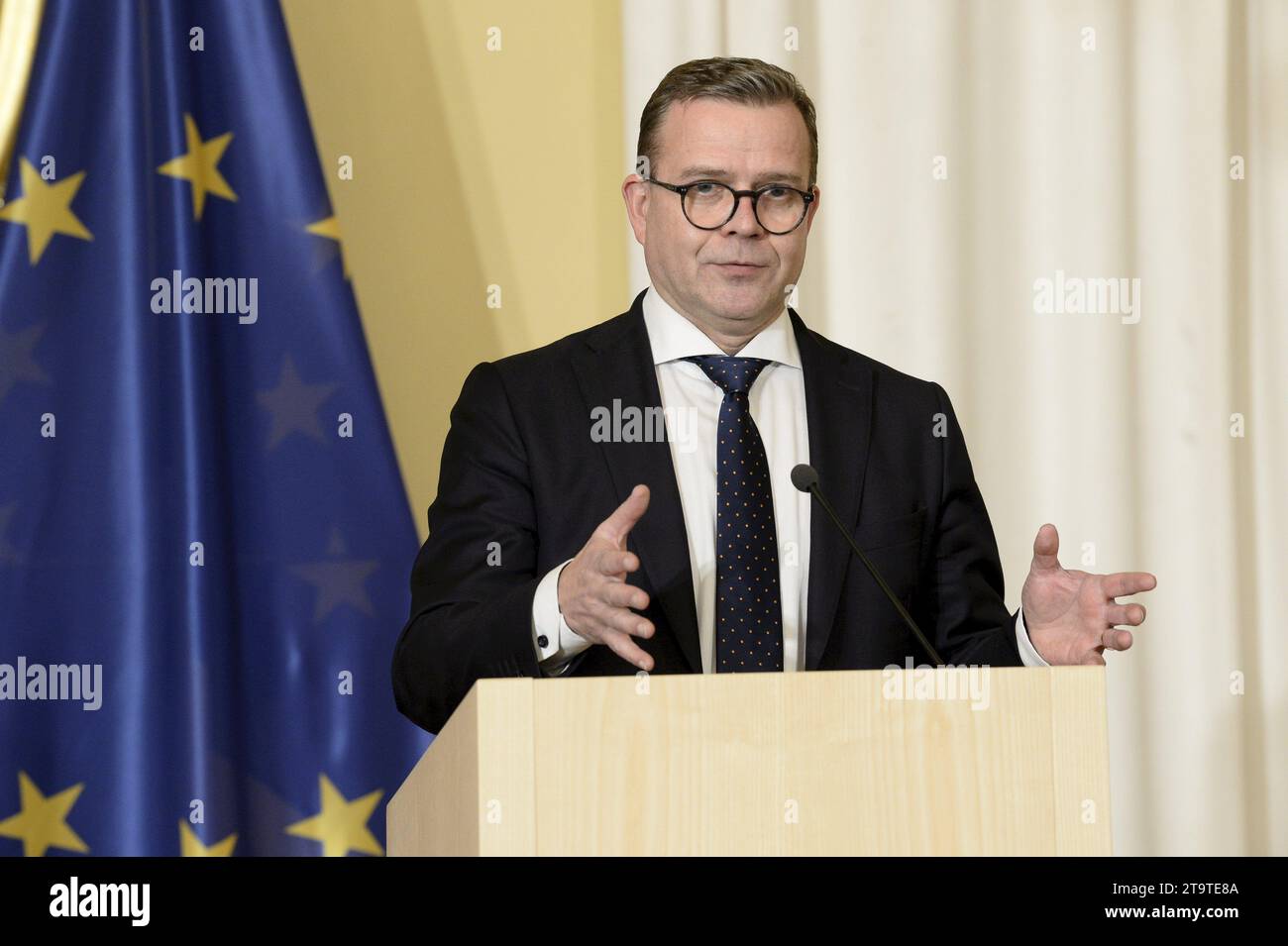 Helsinki, Finland. 27th Nov, 2023. Finnish Prime Minister Petteri Orpo (in picture) and Swedish ...