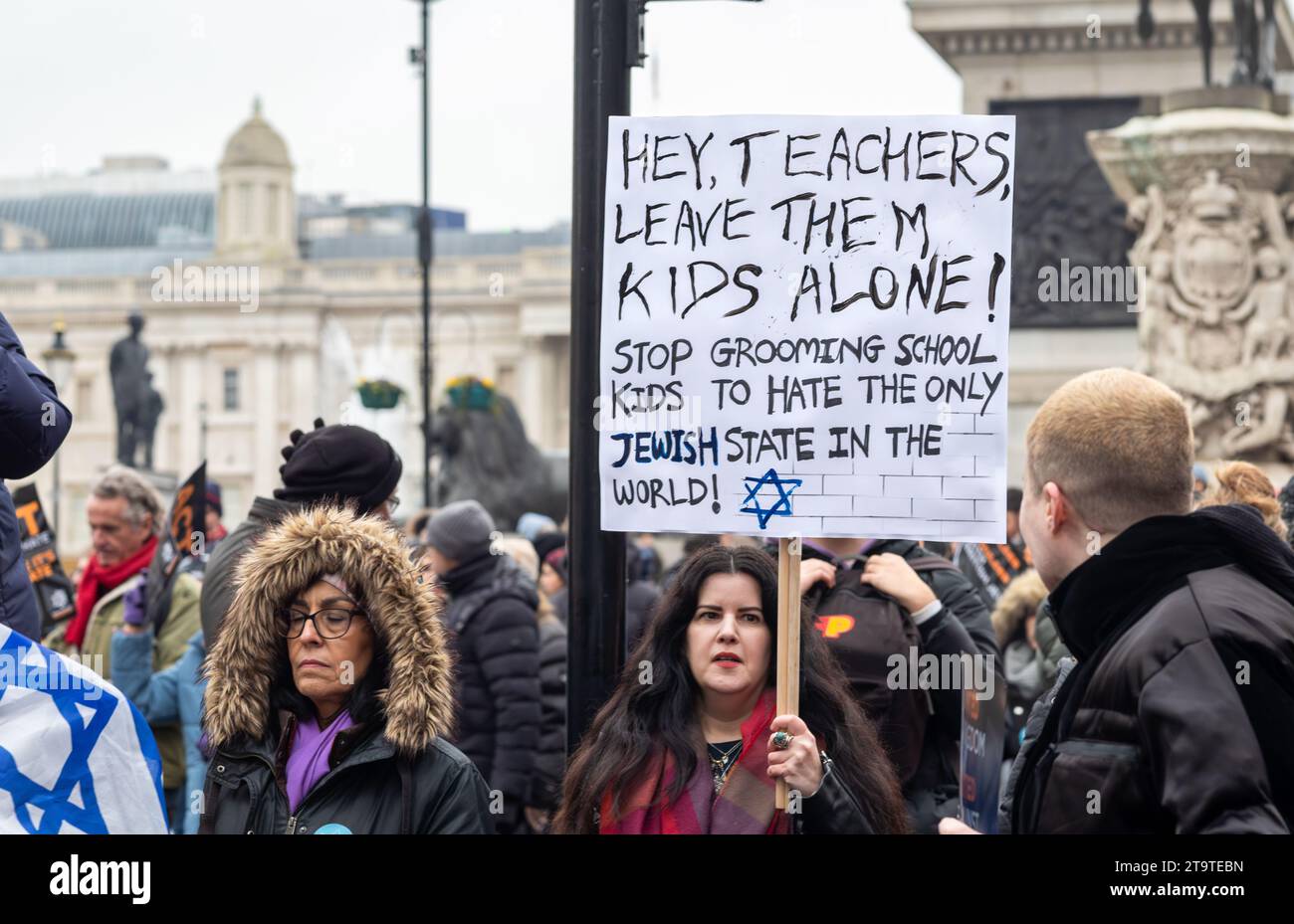 London, UK. 26 Nov 2023: A pro-Israeli protester at the "March Against ...