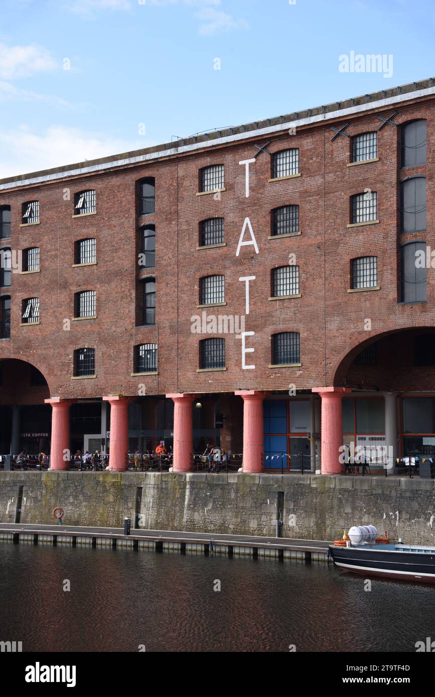 Tate Royal Albert Dock Liverpool UK Stock Photo - Alamy