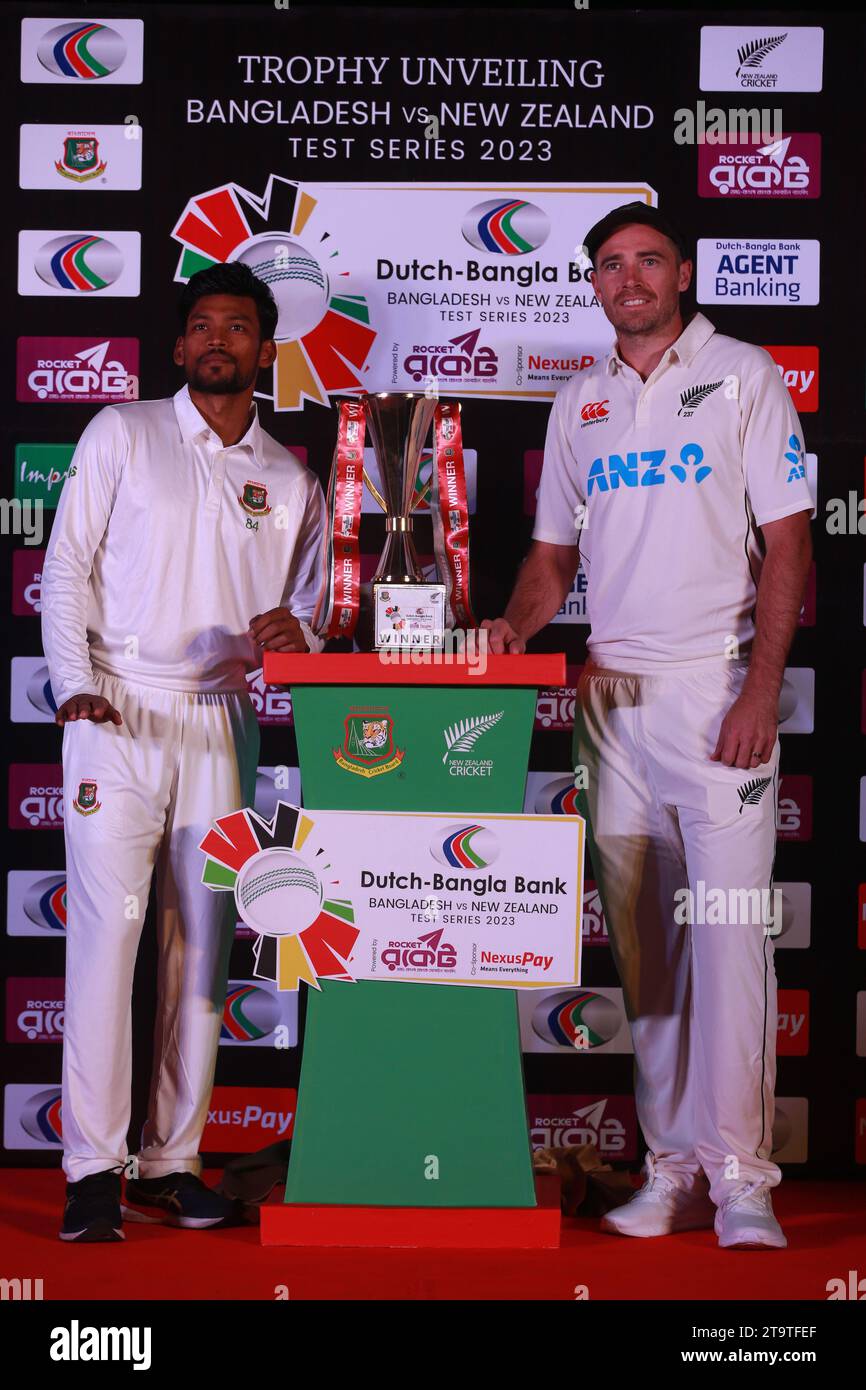 Bangladesh Test Team Captain Najmul Hossain Shanto (L) and New Zealand ...