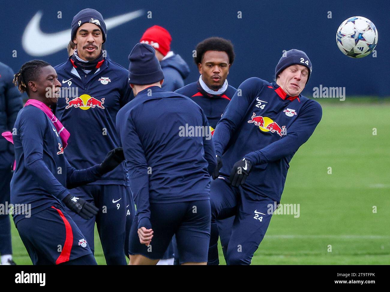 Leipzig, Germany. 27th Nov, 2023. Soccer: Champions League, before the ...