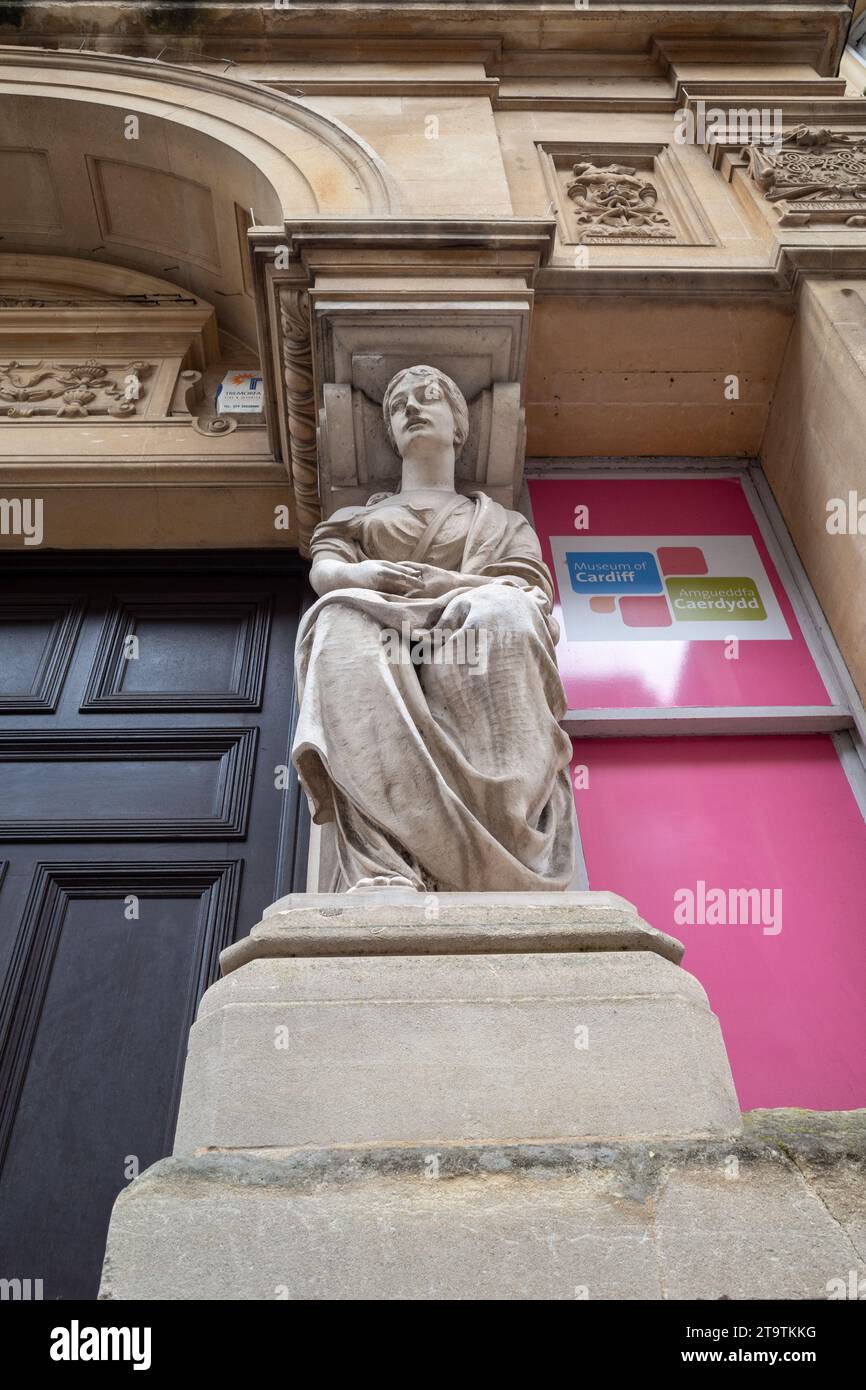 Statues museum hi-res stock photography and images - Alamy
