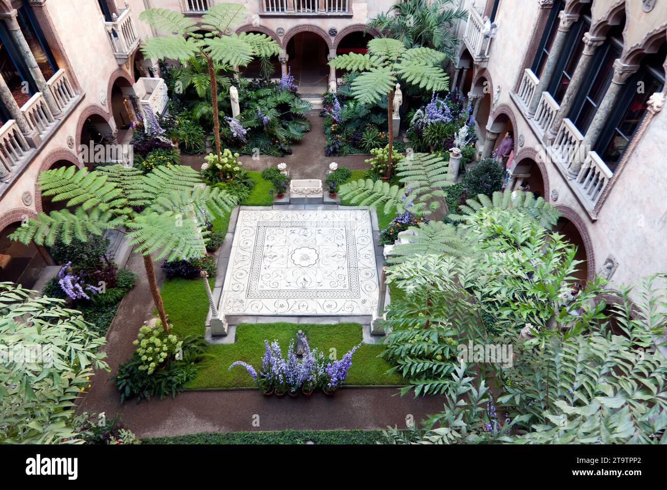 The Courtyard garden at the Isabel Stewart Gardener Museum, Boston ...
