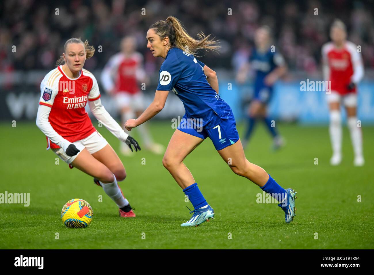 Lisa Evans of West Ham Women drives forward with the ball as Frida ...
