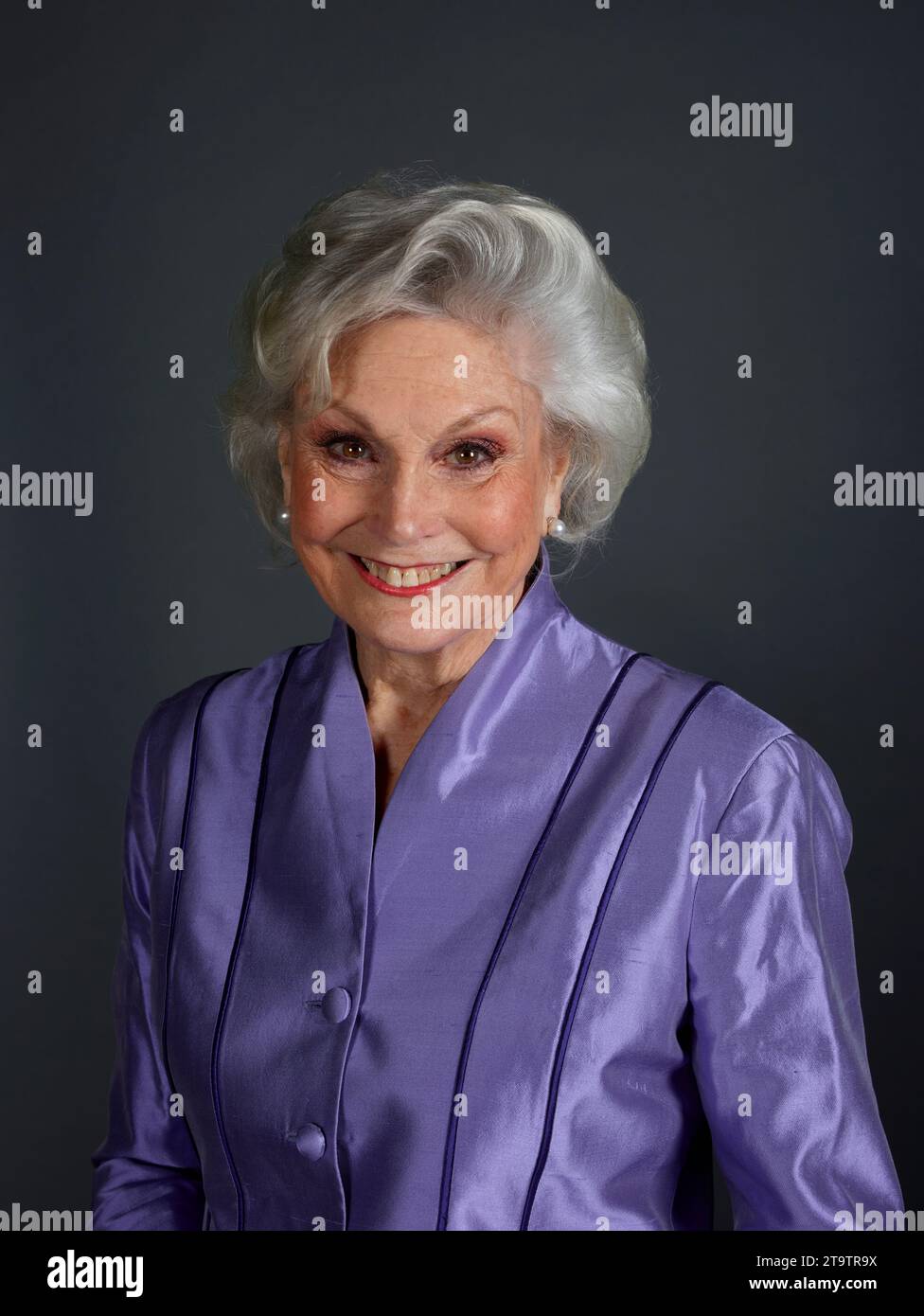 Angela Rippon at The Oldie of the Year Awards 2023, 23-11-23 Stock ...