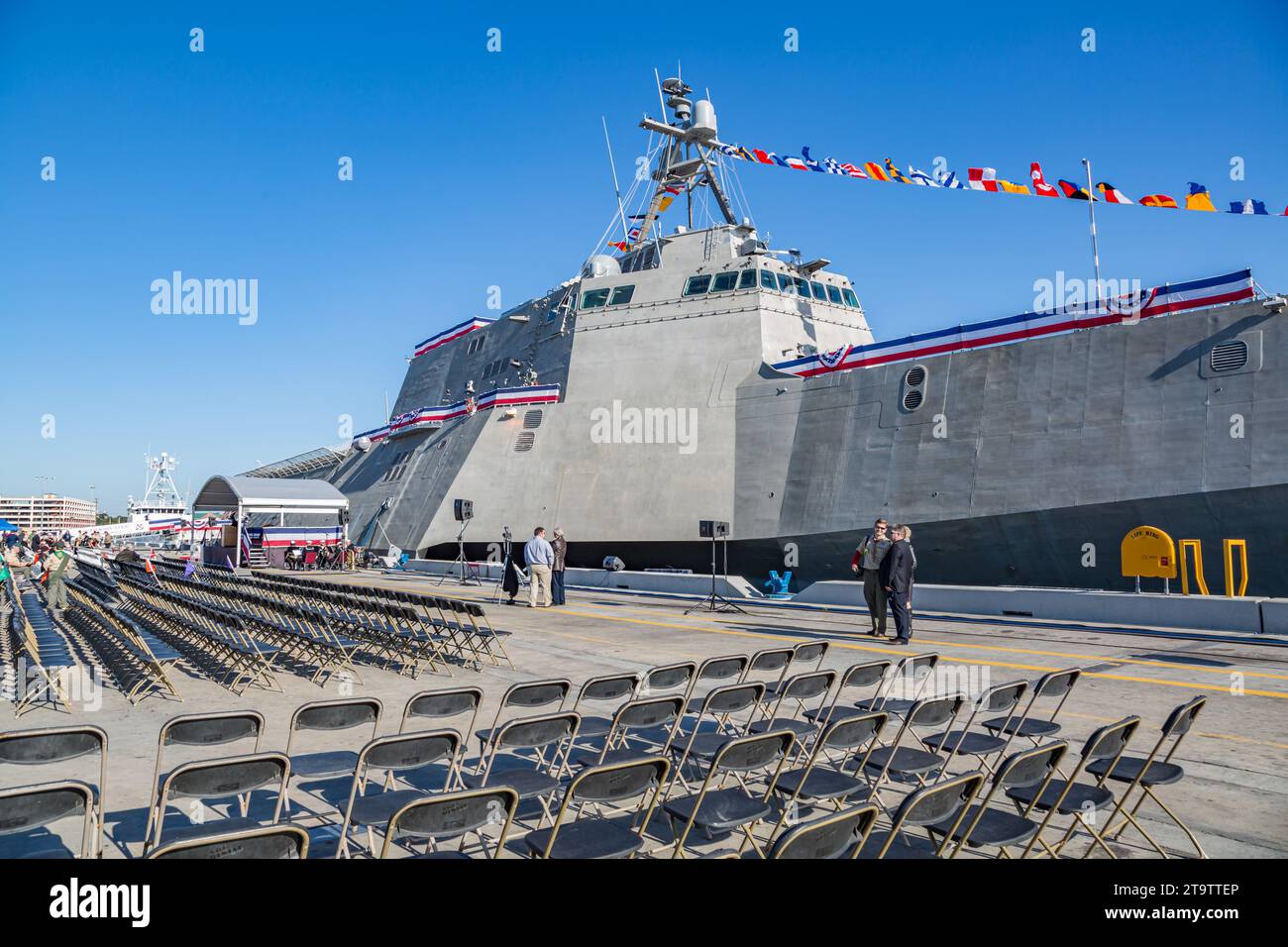 Flags fly from the bridge of the USS Jackson LCS-6 Independence class ...