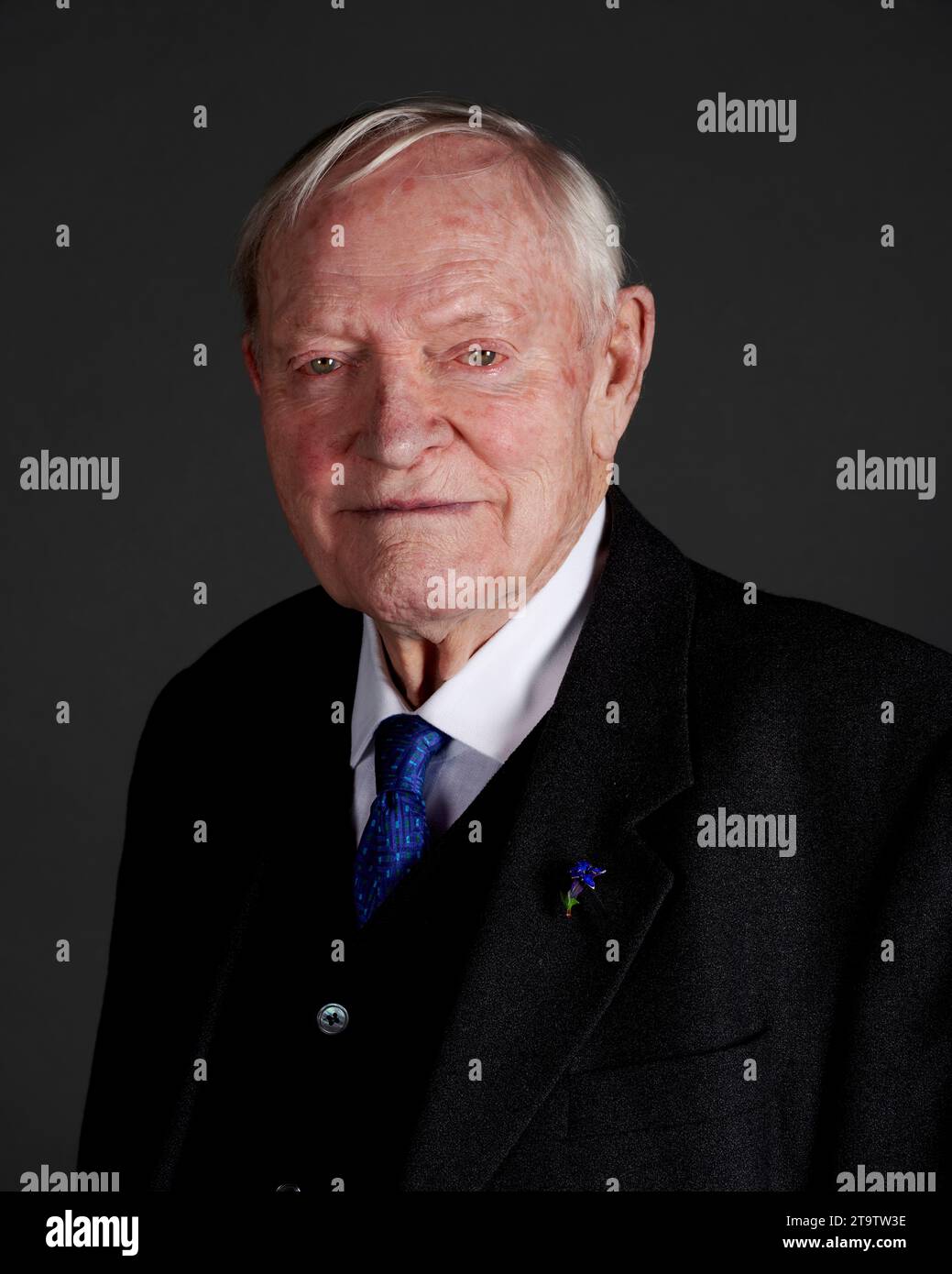 Julian Glover at The Oldie of the Year 2023, 23-11-23 Stock Photo - Alamy