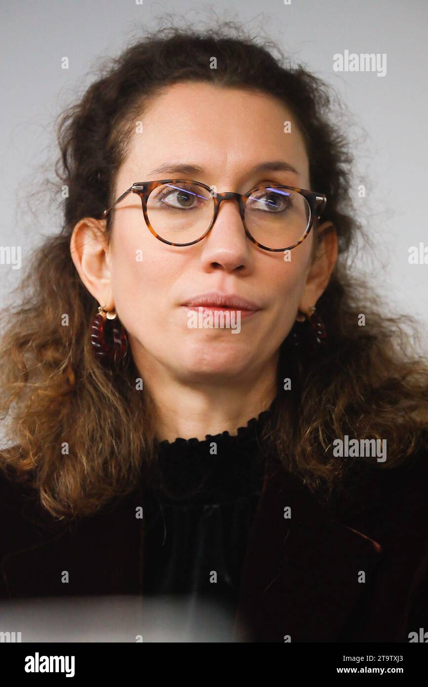 Dr sante hi-res stock photography and images - Alamy