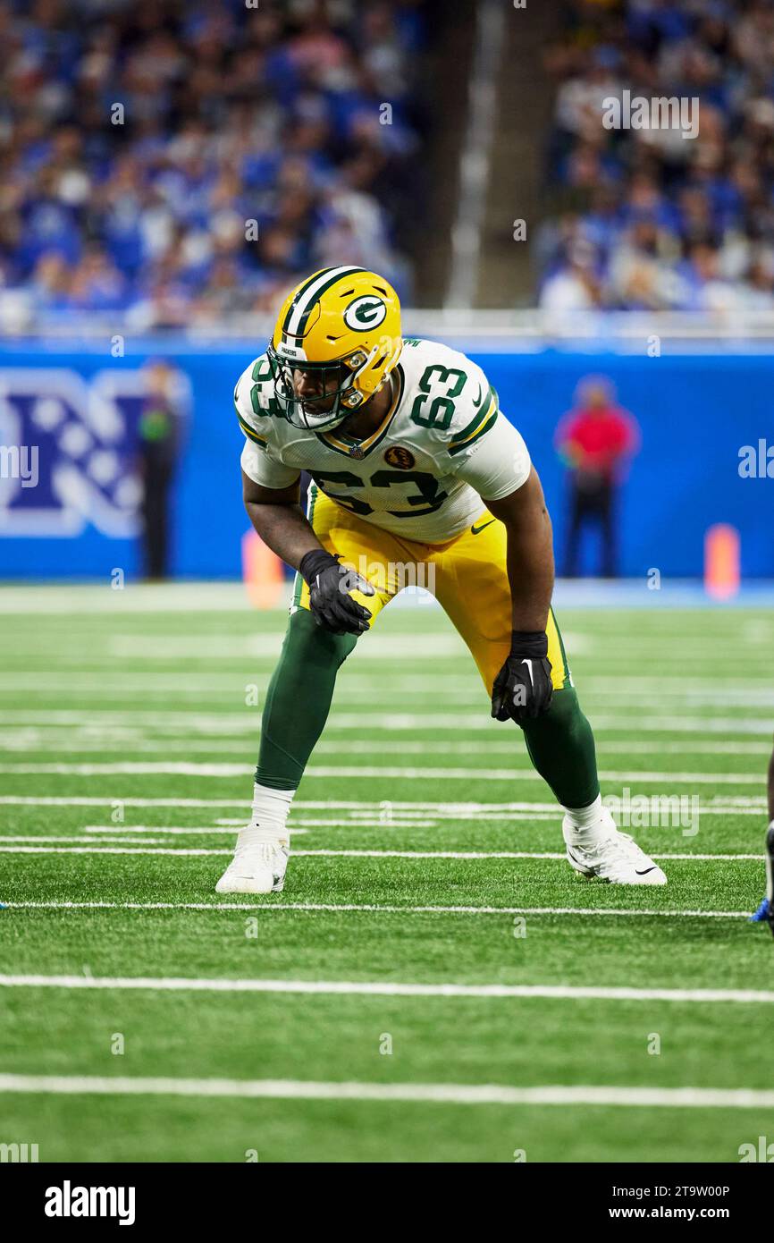 Green Bay Packers offensive tackle Rasheed Walker (63) gets set on ...