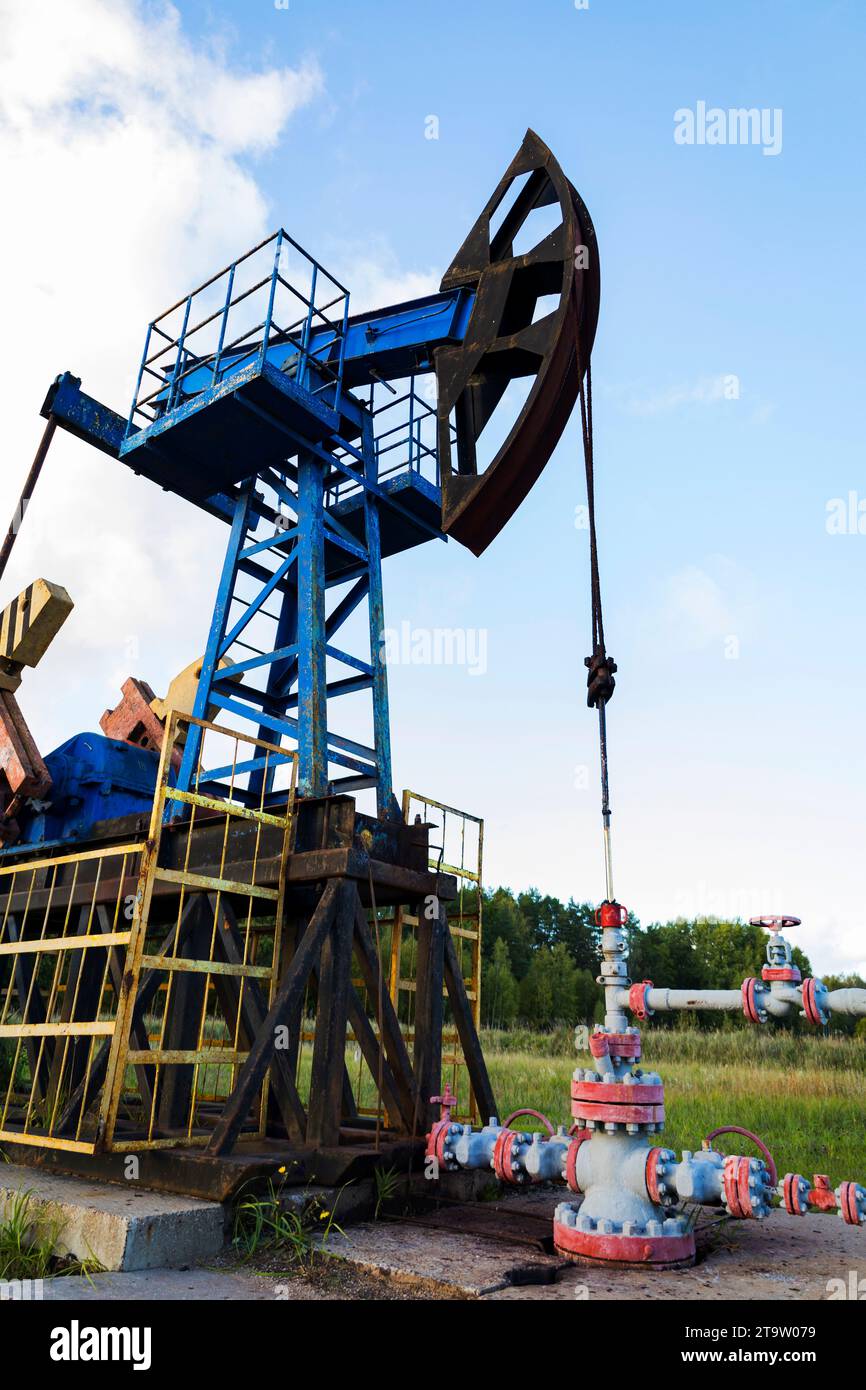 Resource extraction hi-res stock photography and images - Alamy