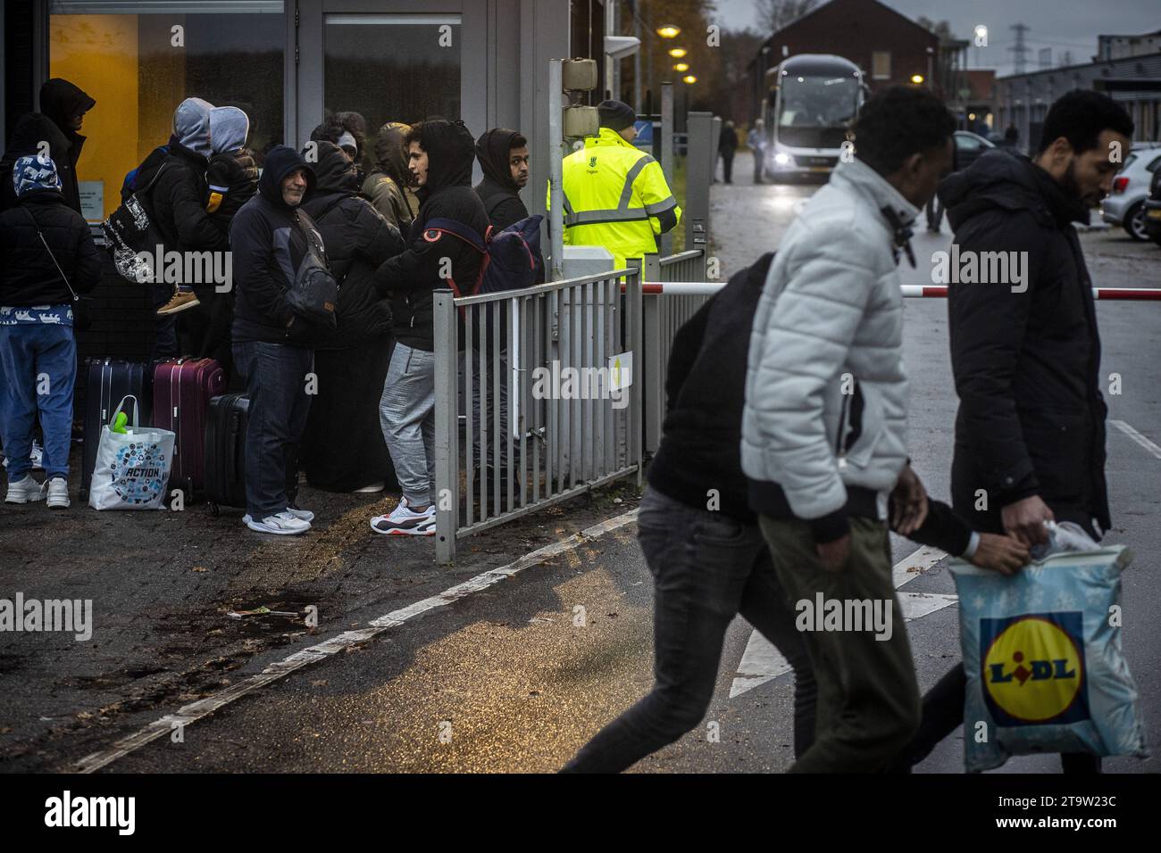 Ind asylum seeker hi-res stock photography and images - Alamy