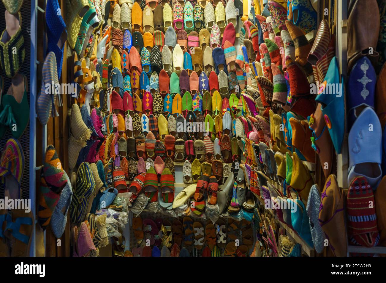 Traditional arabian slippers hi-res stock photography and images - Alamy