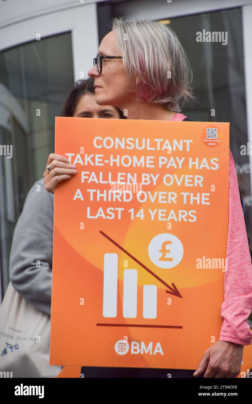 London, UK. 2nd October 2023. British Medical Association (BMA) picket ...