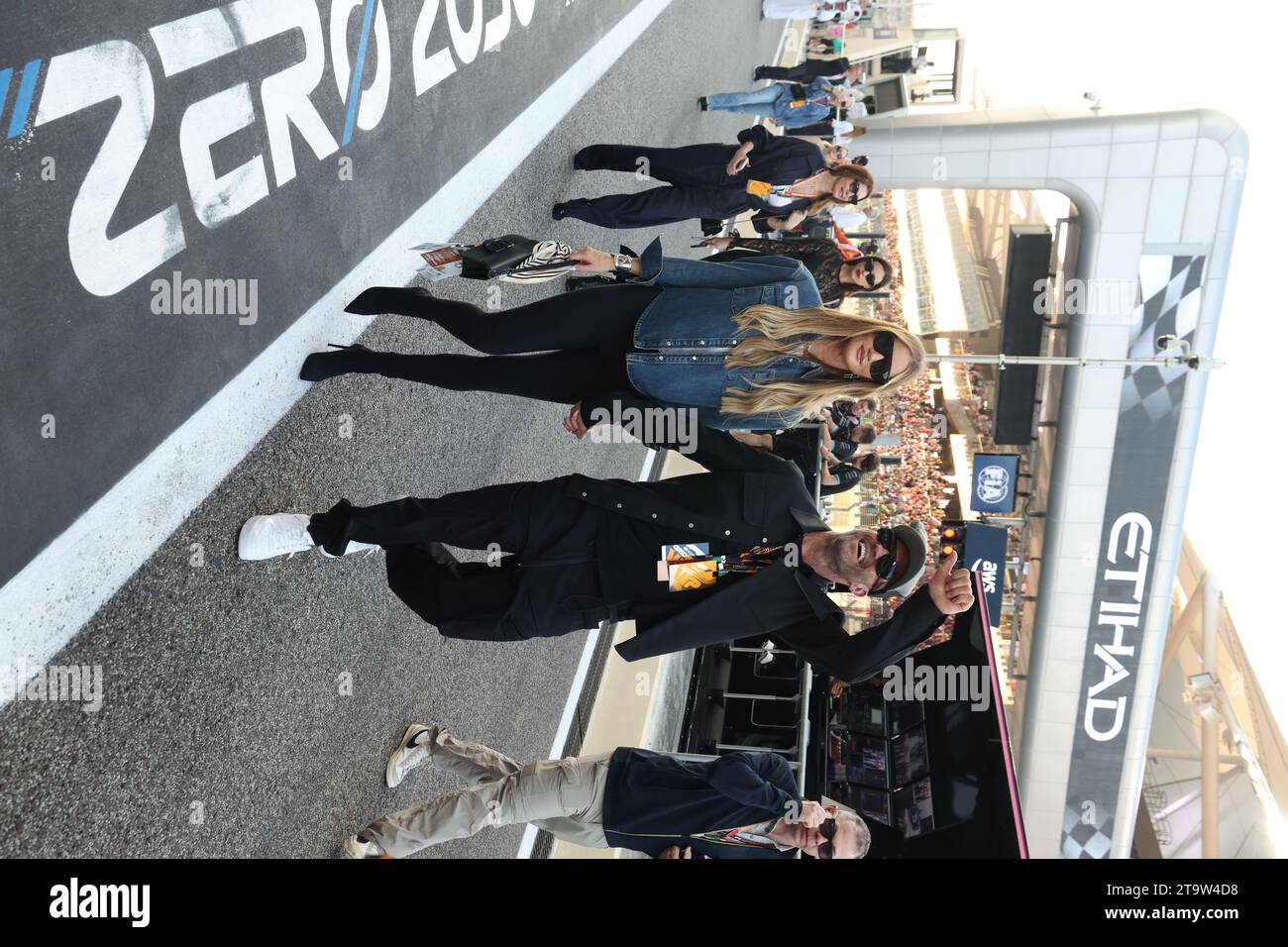 Jason statham and wife hi-res stock photography and images - Alamy