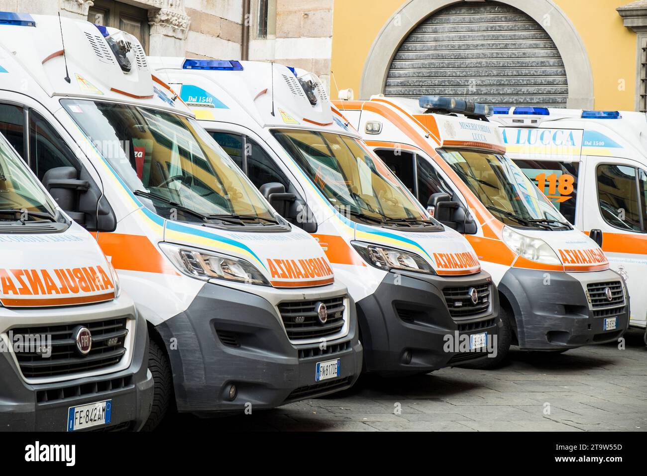 Ambulances day hi-res stock photography and images - Alamy