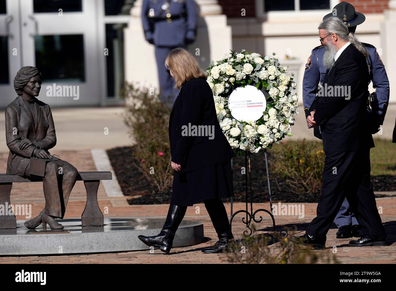 CORRECTS NAME OF HUSBAND - Amy Carter and her husband John Joseph "Jay ...