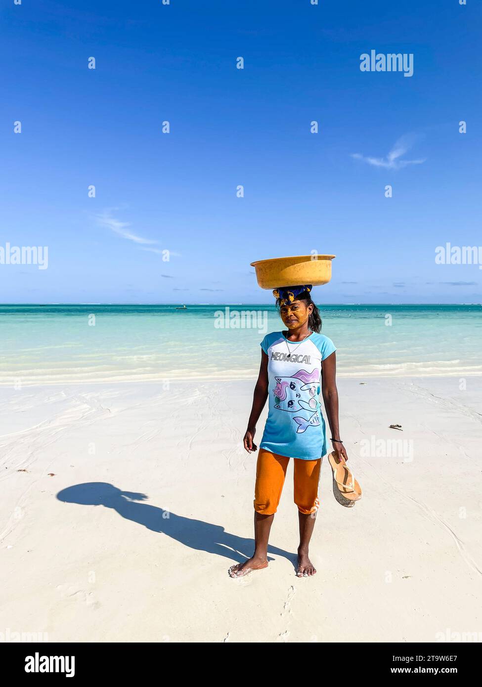 Young malagasy woman hi-res stock photography and images - Alamy