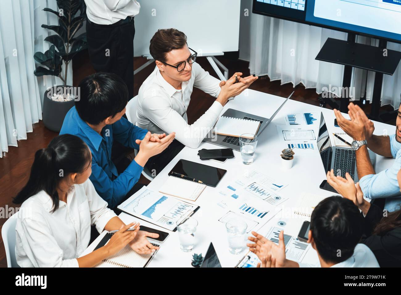 Project manager communicate and collaborate with team using project ...