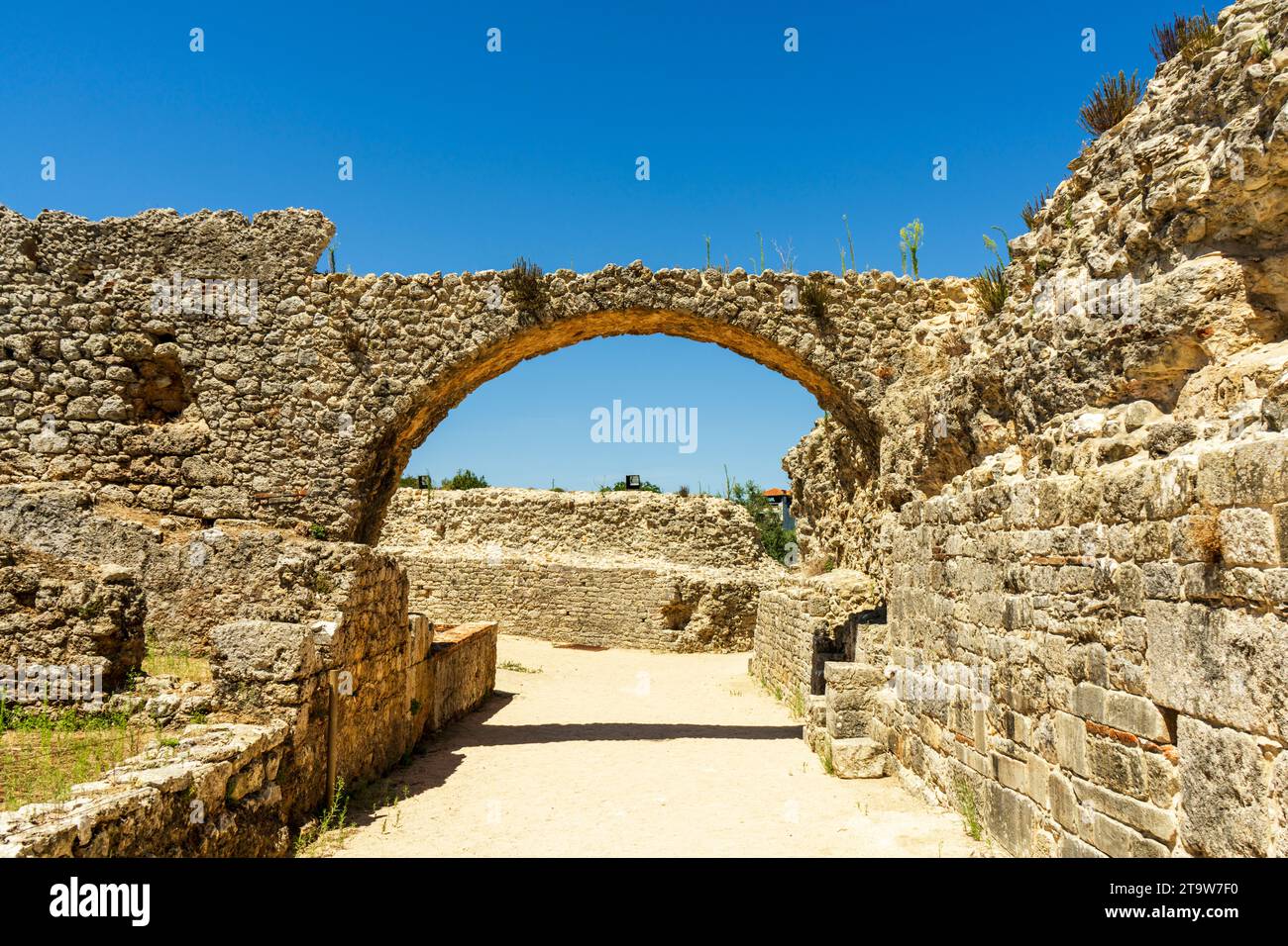 Ancient roman ruins historic hi-res stock photography and images - Alamy