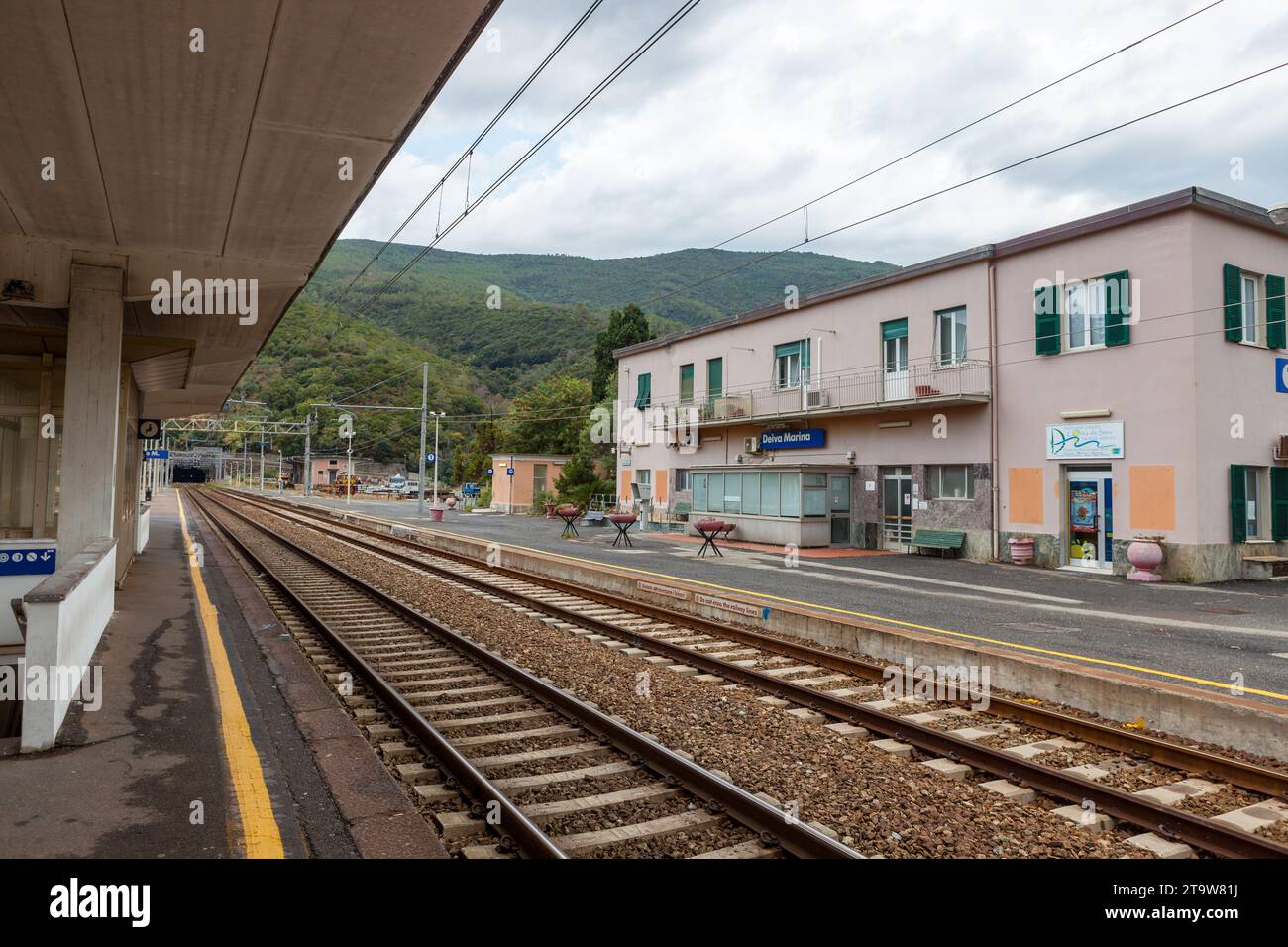 Hub of italy hi-res stock photography and images - Alamy