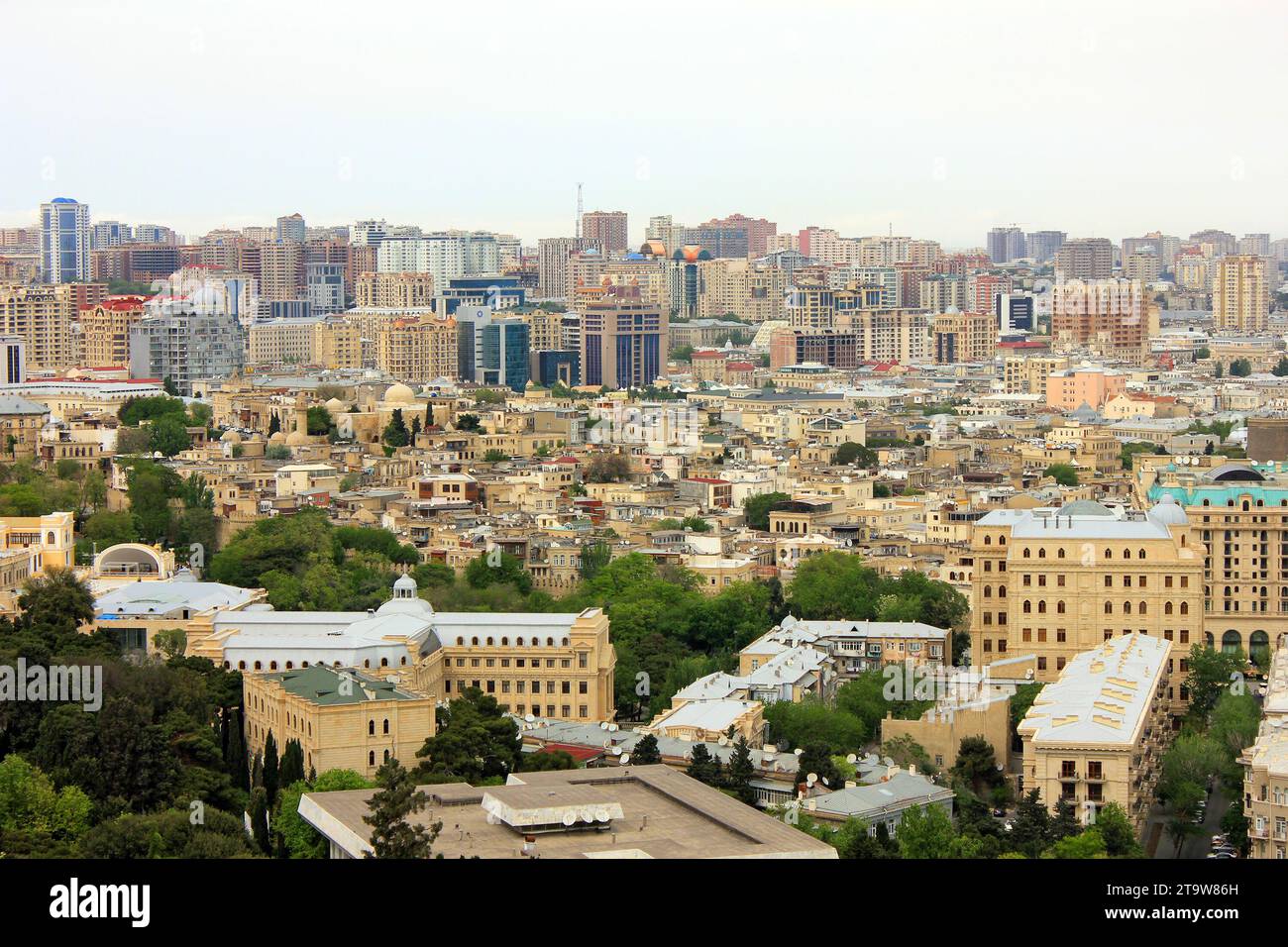 Old inner city hi-res stock photography and images - Alamy