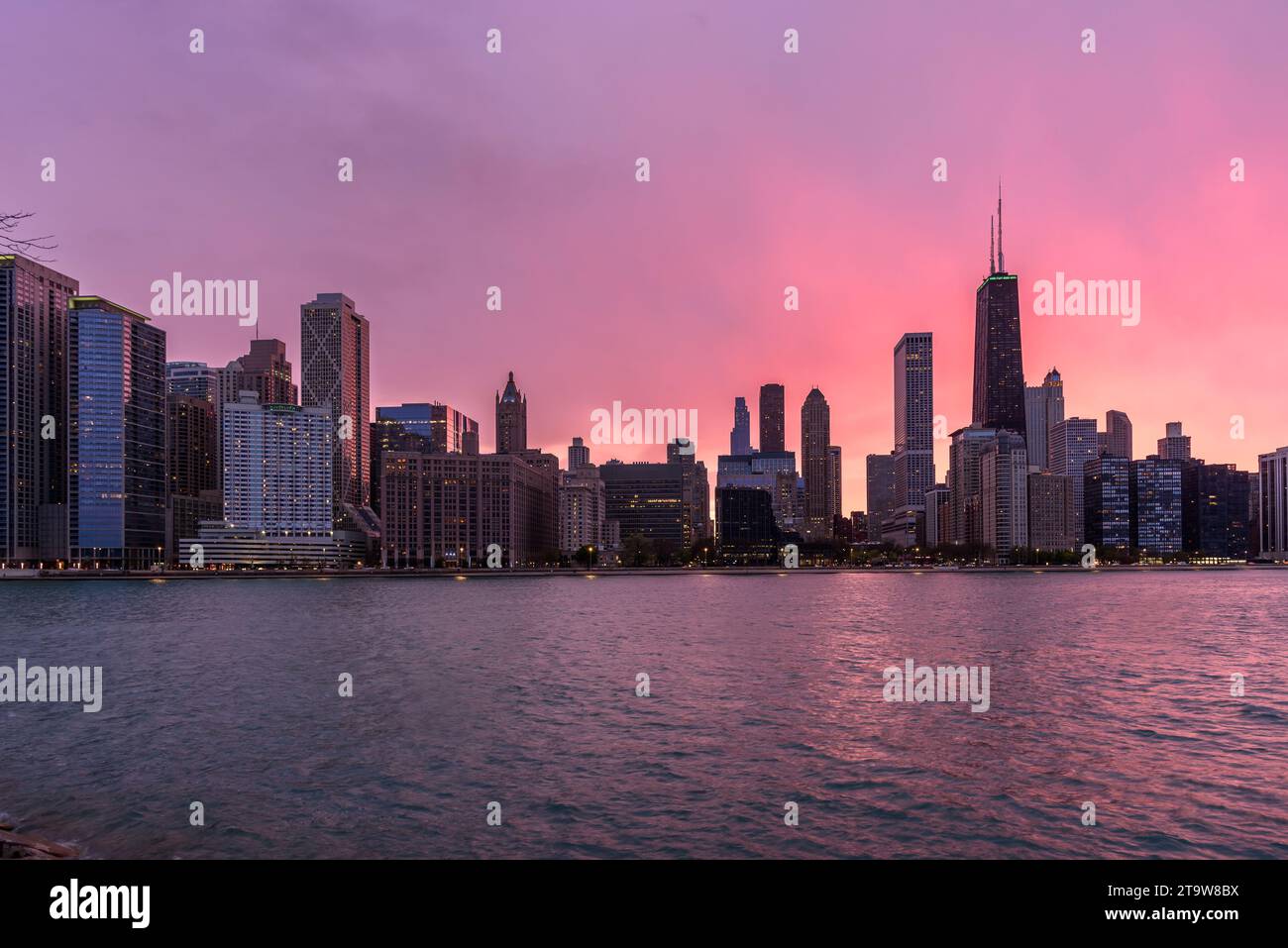 Chicago skyline and waterfront at sunset in spring Stock Photo - Alamy