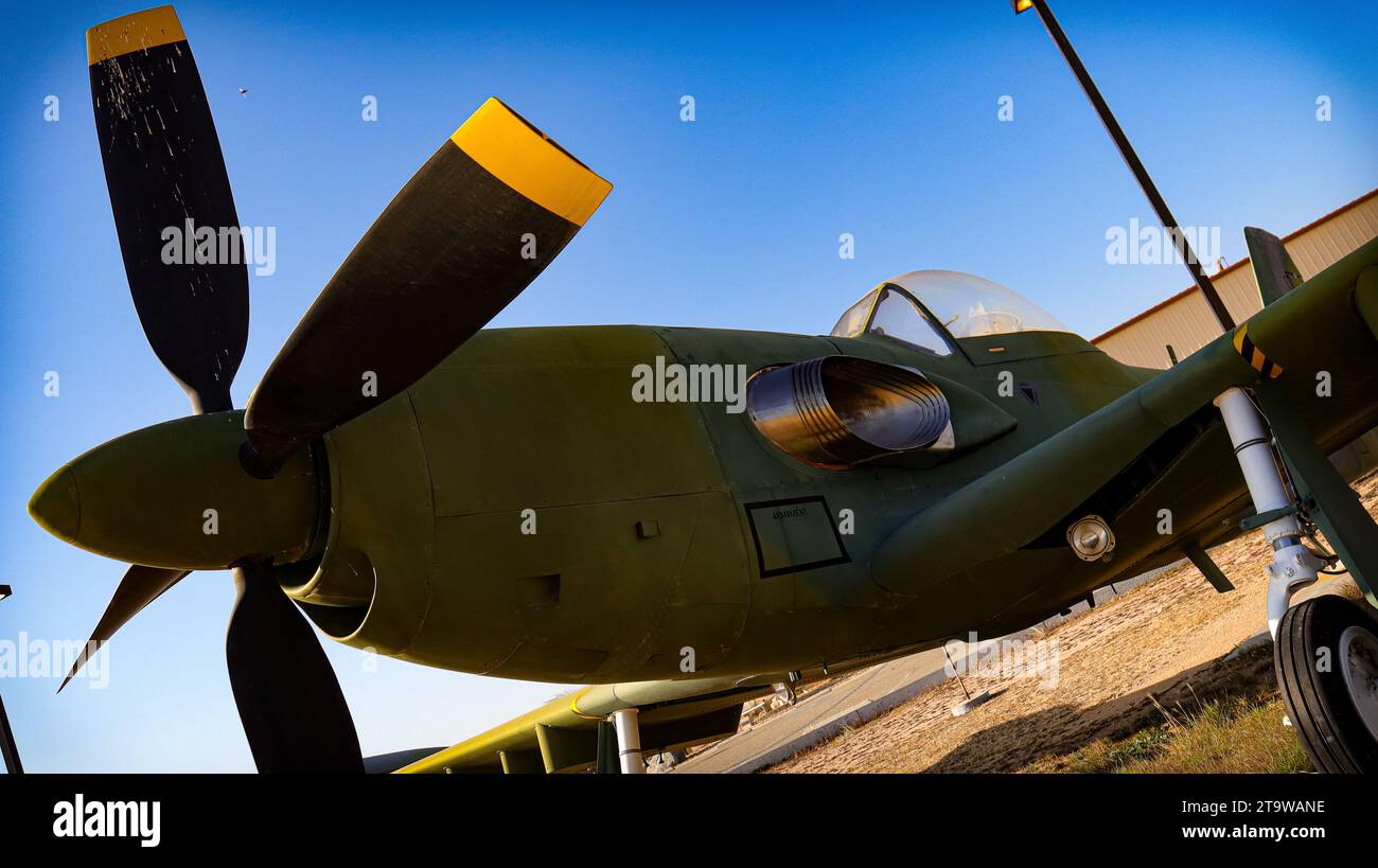 Piper pa 48 enforcer hi-res stock photography and images - Alamy
