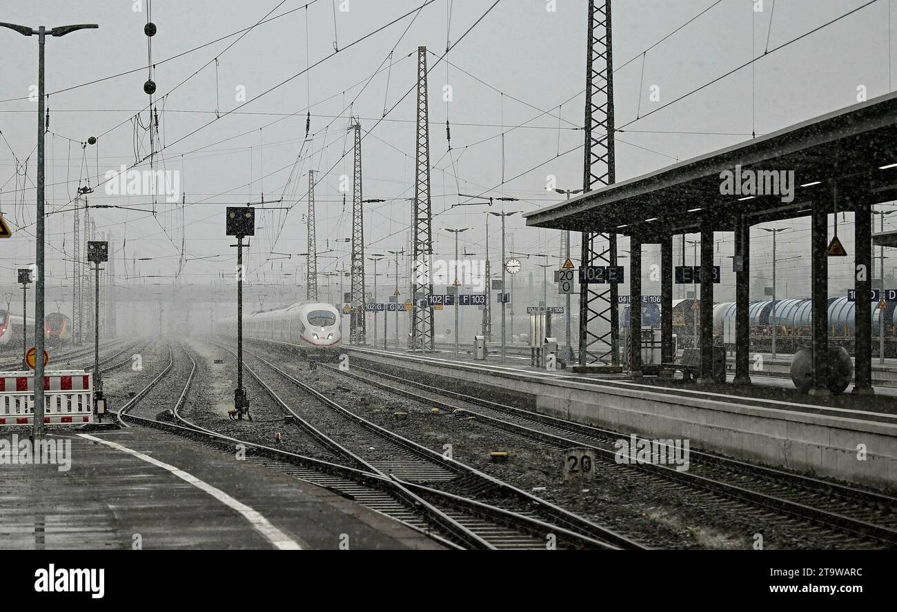 Hanau, Deutschland. 27th Nov, 2023. November 27th, 2023, xpsx, Local ...