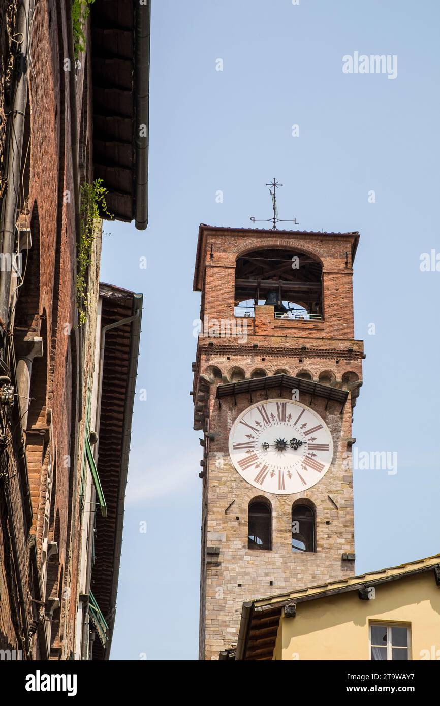 Italy, Tuscany, Lucca, Torre Delle Ore, Clock tower Stock Photo - Alamy