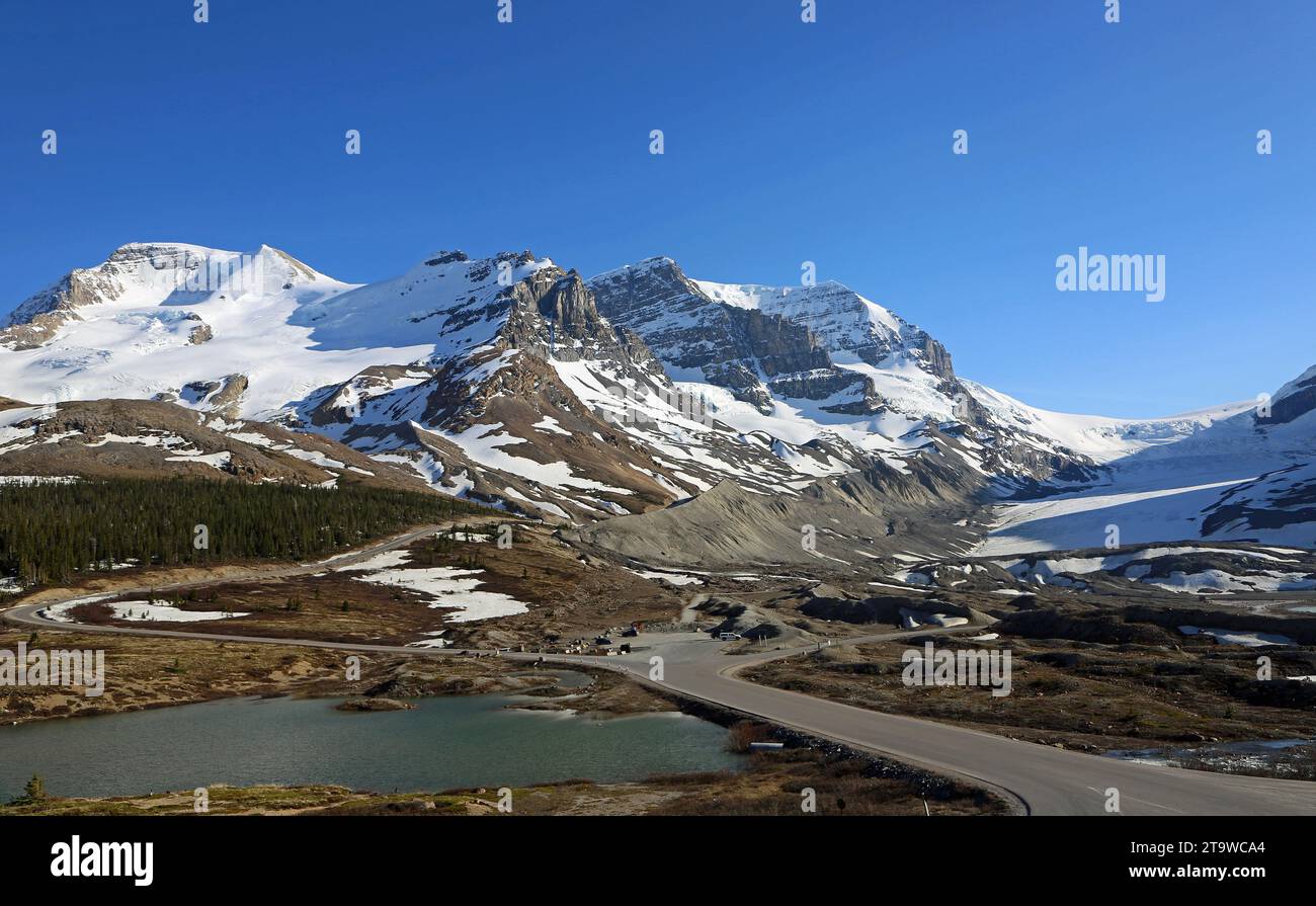 Athabasca glacier area hi-res stock photography and images - Alamy