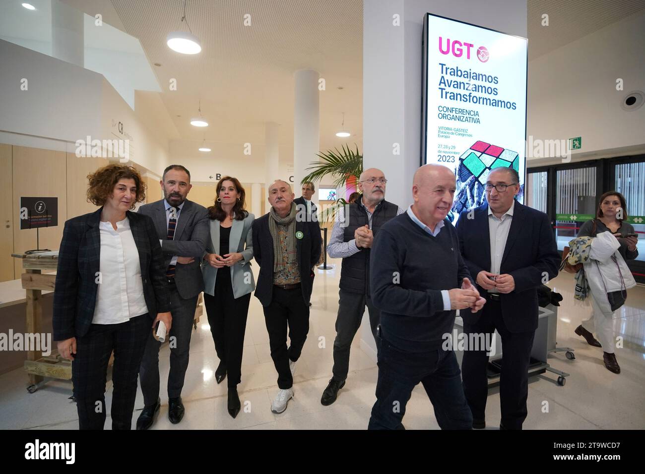 UGT Secretary General Pepe Álvarez (c), UGT Euskadi Secretary General ...