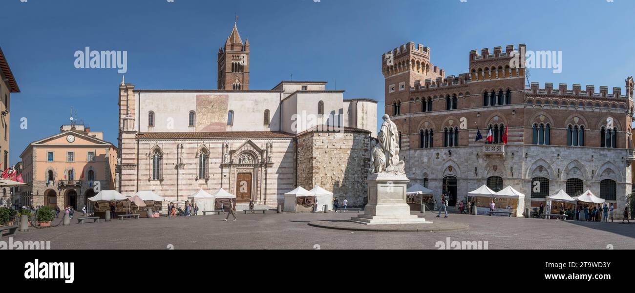 GROSSETO,2023 oct 06: cityscape with street market and monumental ...