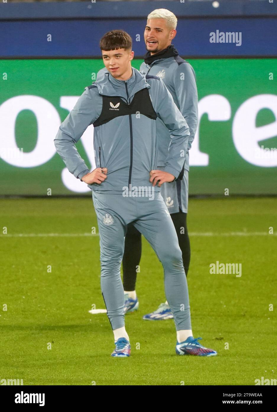 Lewis miley paris hi-res stock photography and images - Alamy