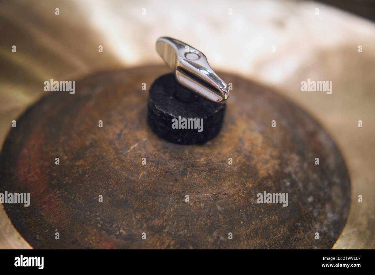 Bright cymbal hi-res stock photography and images - Alamy