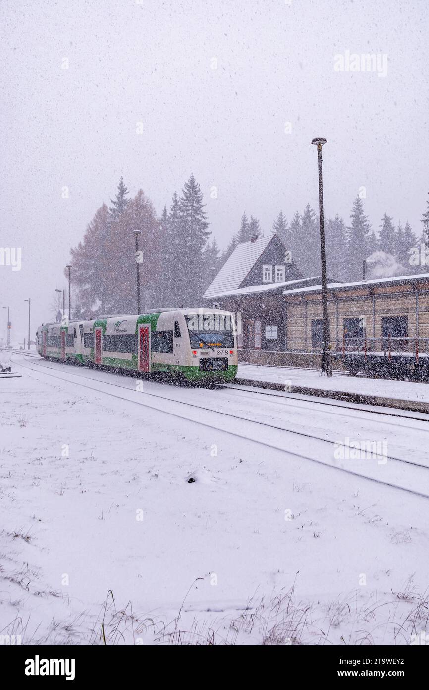 First winter hike through the snow-covered Thuringian Forest at ...