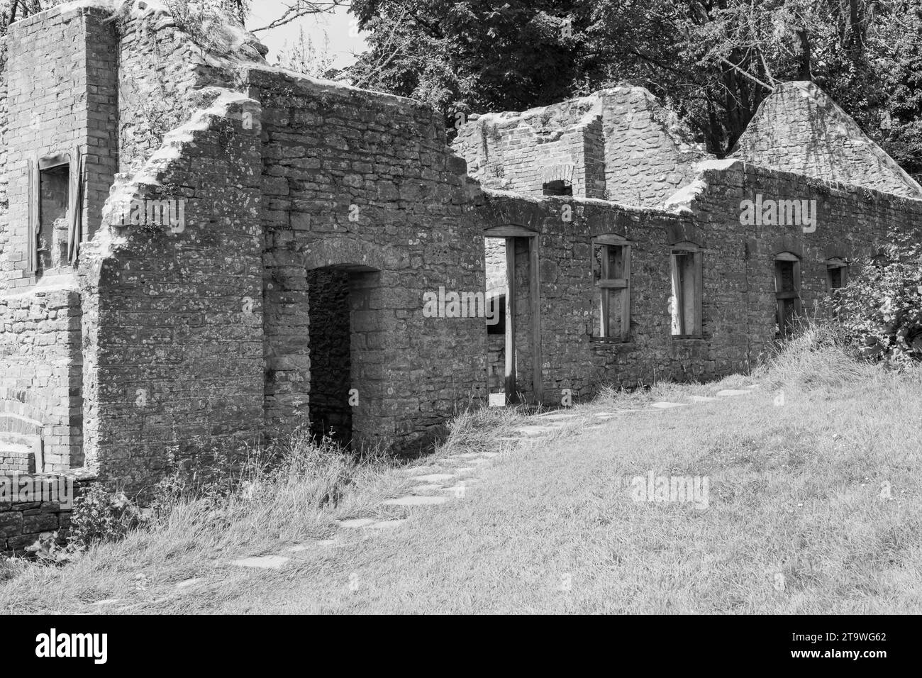British defence building Black and White Stock Photos & Images - Alamy