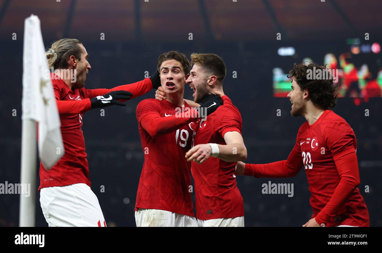 Kenan Yildiz of Turkey jubelt Ÿber sein Tor zum 1:2 mit Ismail YŸksek ...