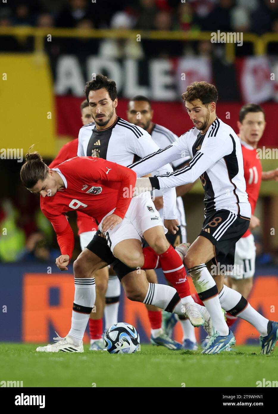 Mats Hummels of Germany Marcel Sabitzer of Austria Leon Goretzka of Germany Fussball LŠnderspiel ...