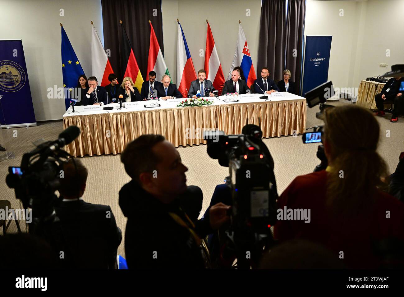 Sutaj estok hi-res stock photography and images - Alamy