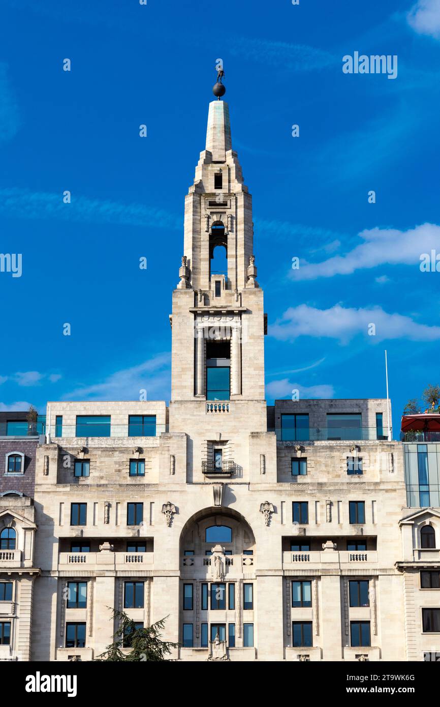 Exterior of the 1920 Alphabeta Building (Triton Court) in Finsbury ...