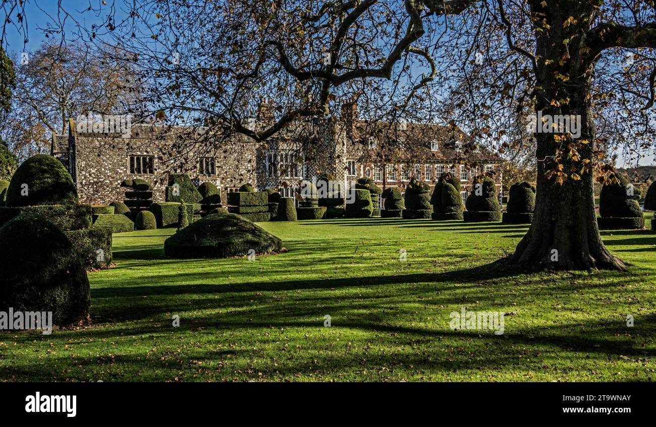 Hall Place in Autumn, Bexley, Kent, England Stock Photo - Alamy