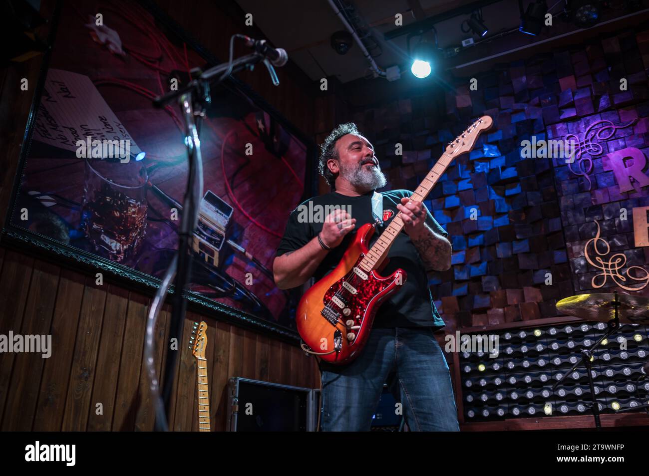 Spanish rock band Mama Kin reunites to celebrate the 20th anniversary ...