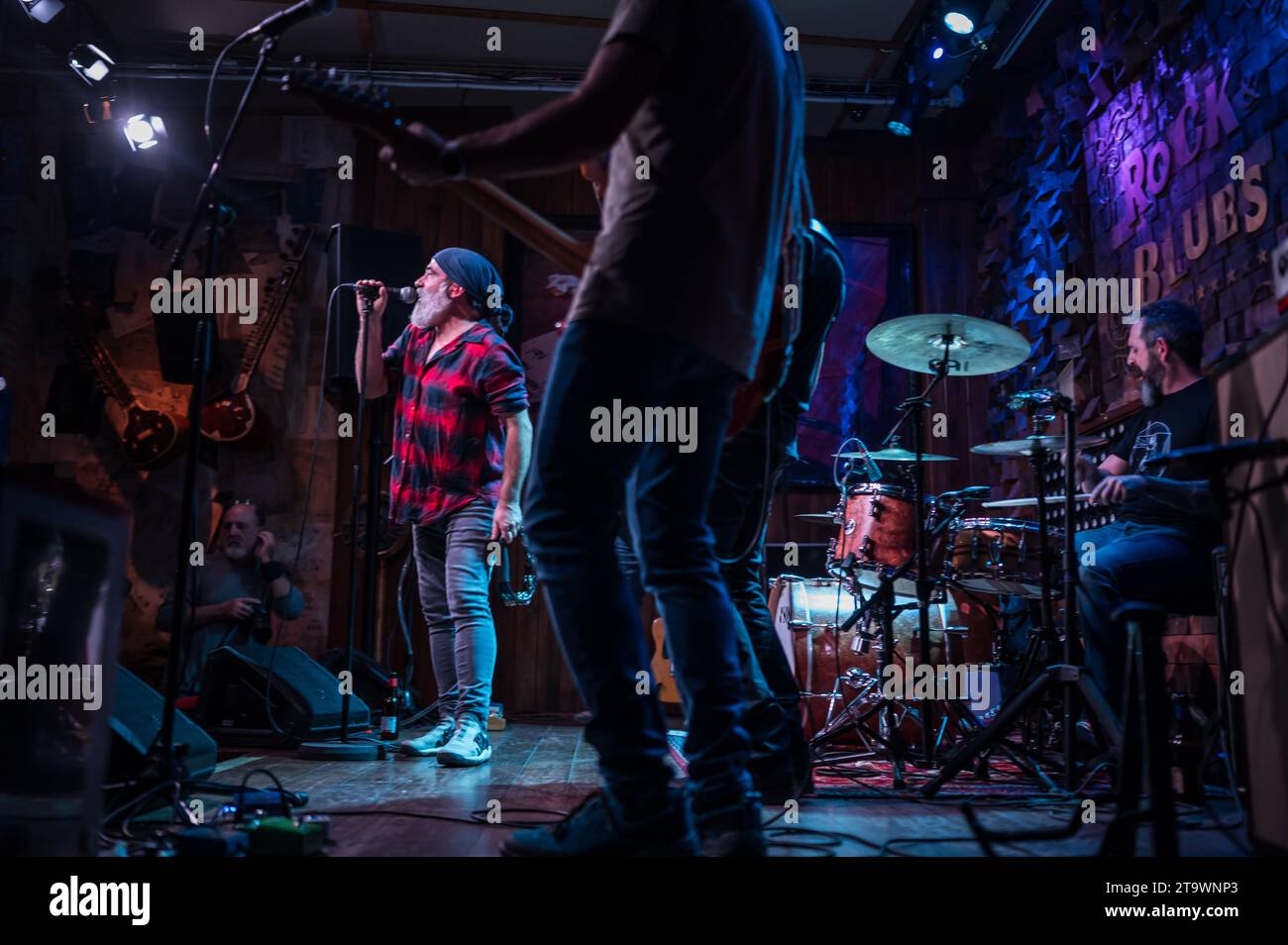 Spanish rock band Mama Kin reunites to celebrate the 20th anniversary ...