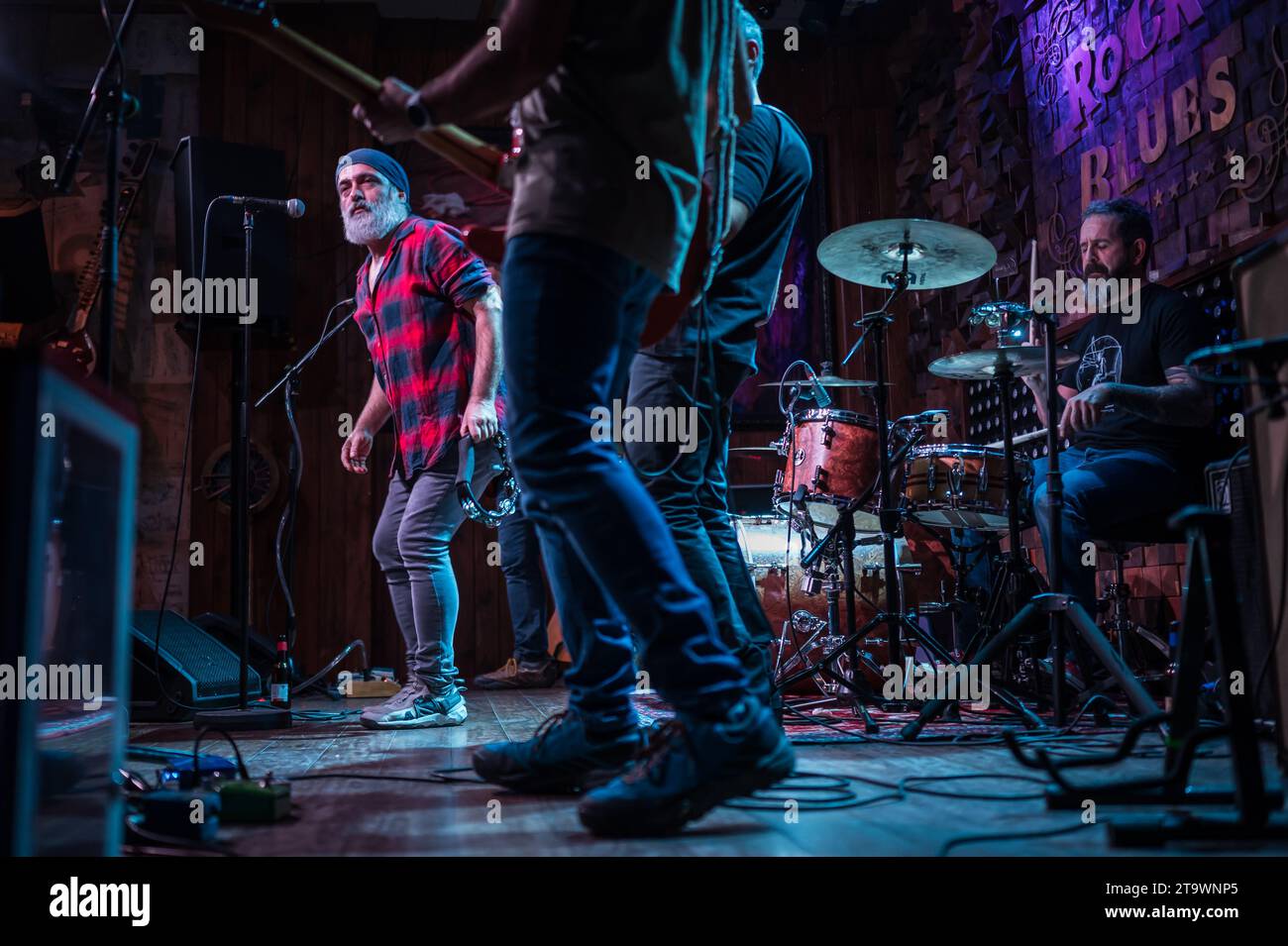 Spanish rock band Mama Kin reunites to celebrate the 20th anniversary ...