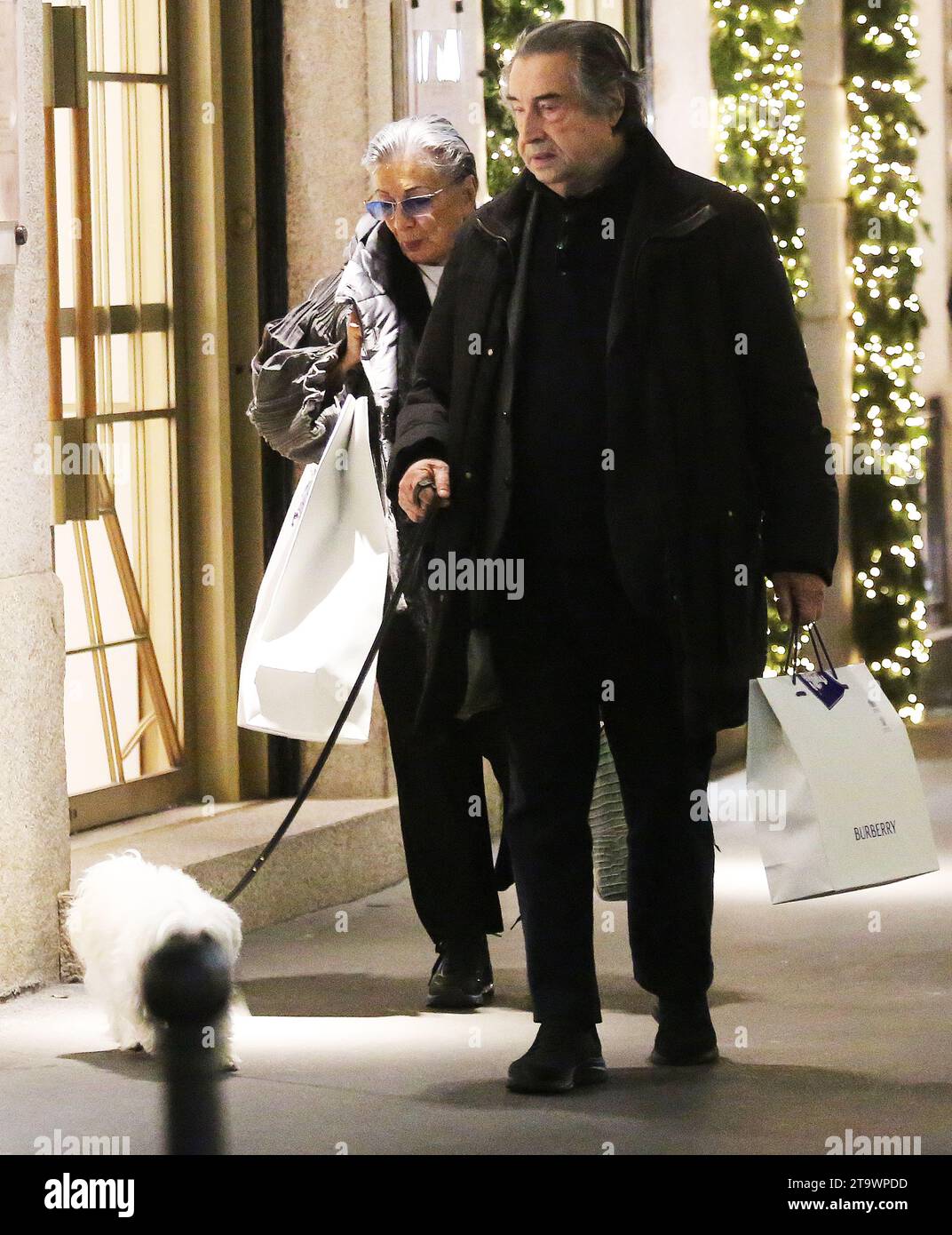 Milan, It. 27th Nov, 2023. Riccardo Muti walking in via Montenapoleone with his wife Cristina ...
