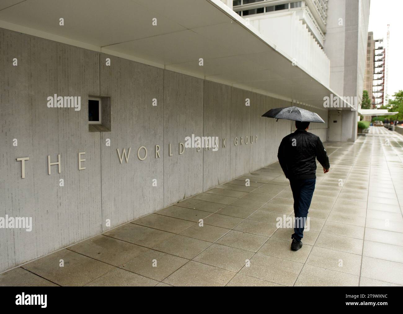 World bank building headquarters main hi-res stock photography and ...
